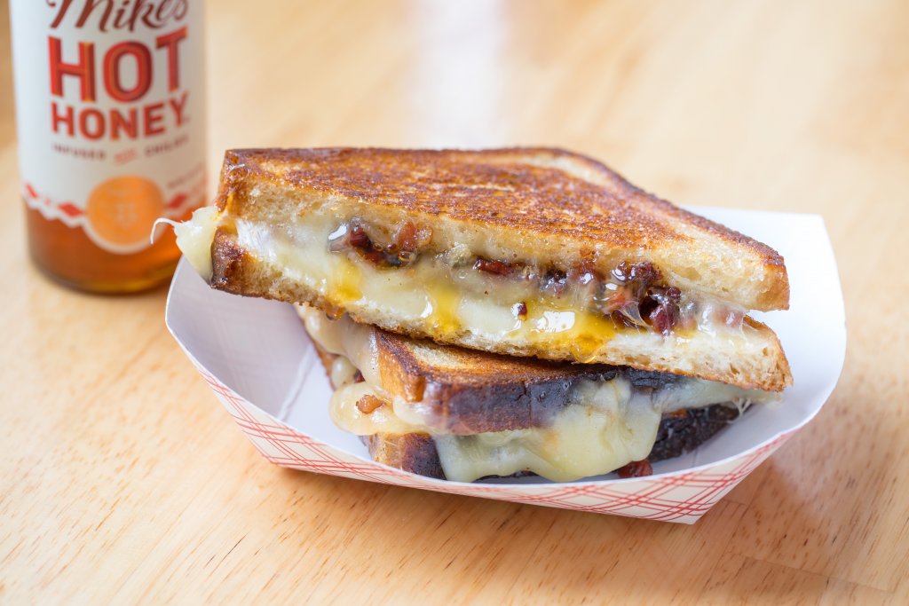 Roxy_Grilled_Cheese_12oz_0315 - Pizza Quest with Peter Reinhart