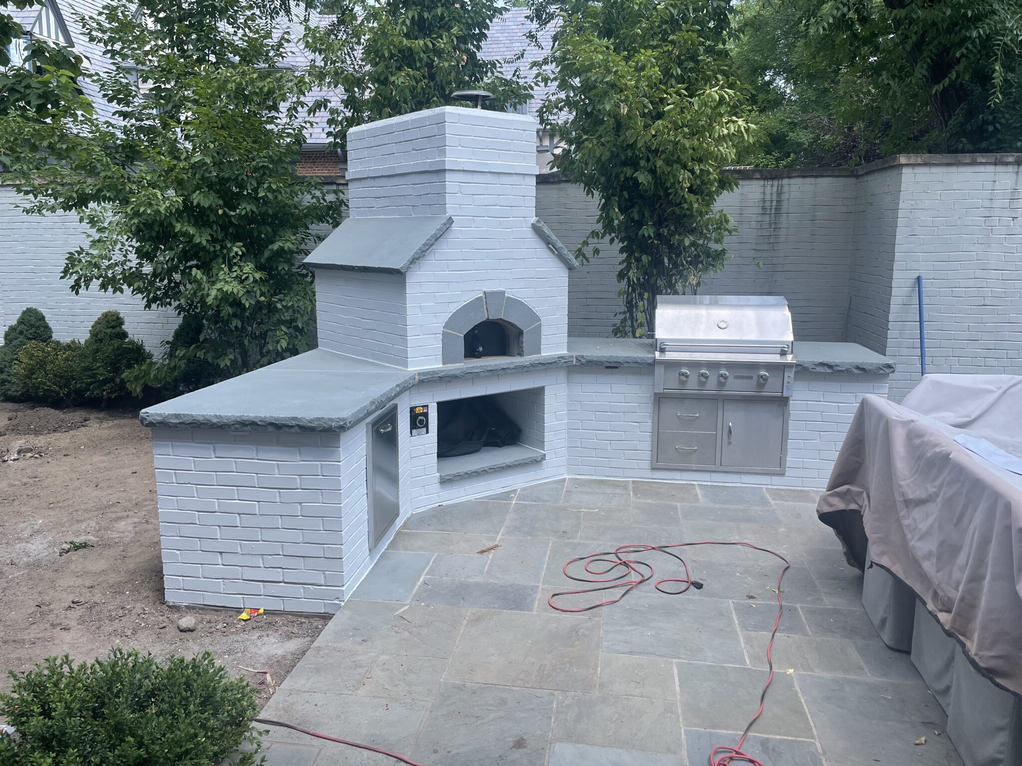 Casa90 Gas Customer Custom Grey Painted Brick Slate Counter And Accents ...