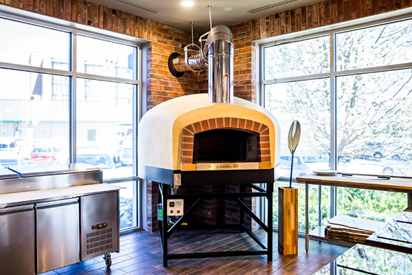 Bruce Craft House Focuses on Cooking Local Food in their Roma120 ...