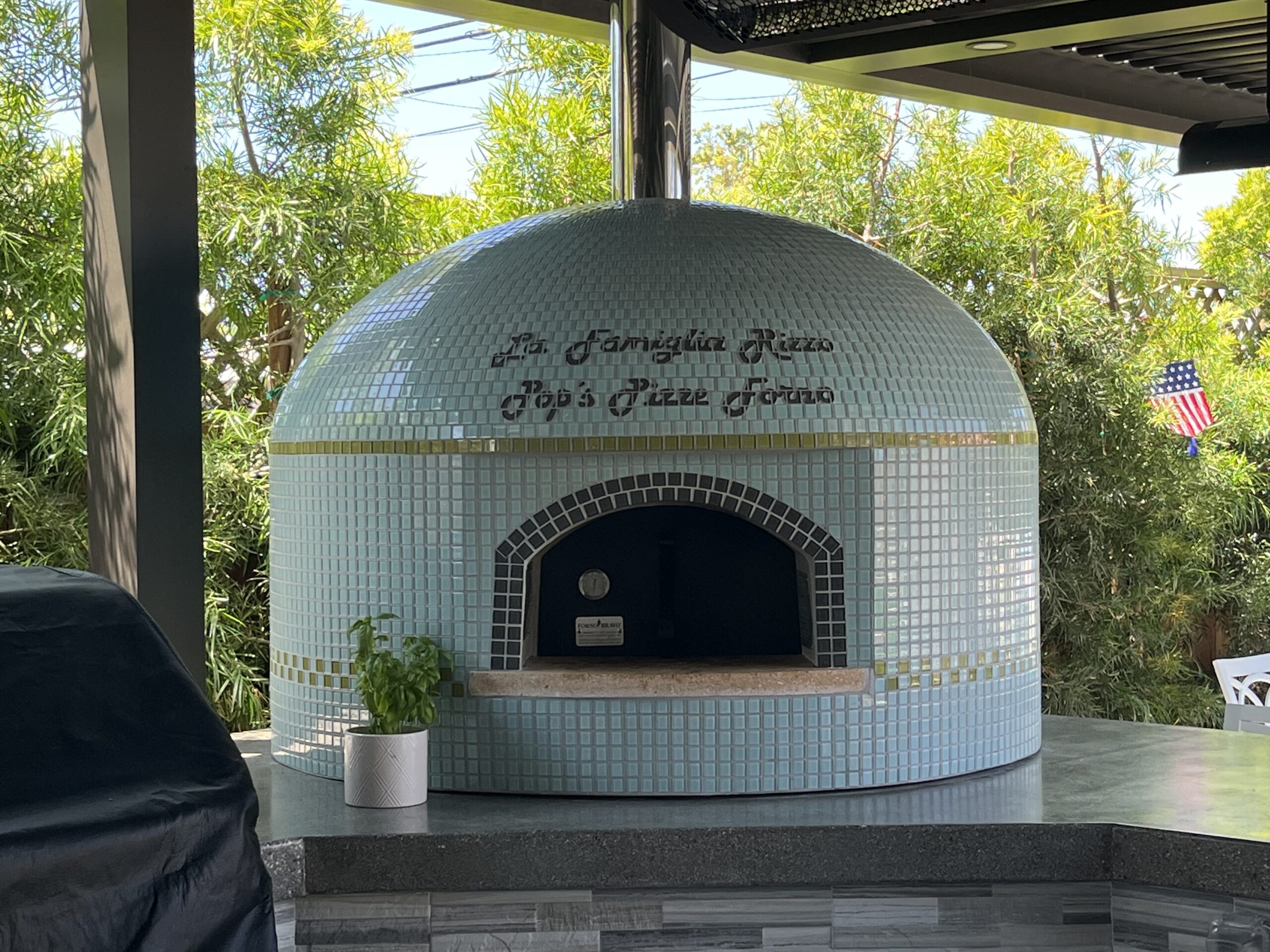 Vesuvio90 Countertop La Famiglia Rizzo Pops Pizza Forno Logo Front View ...