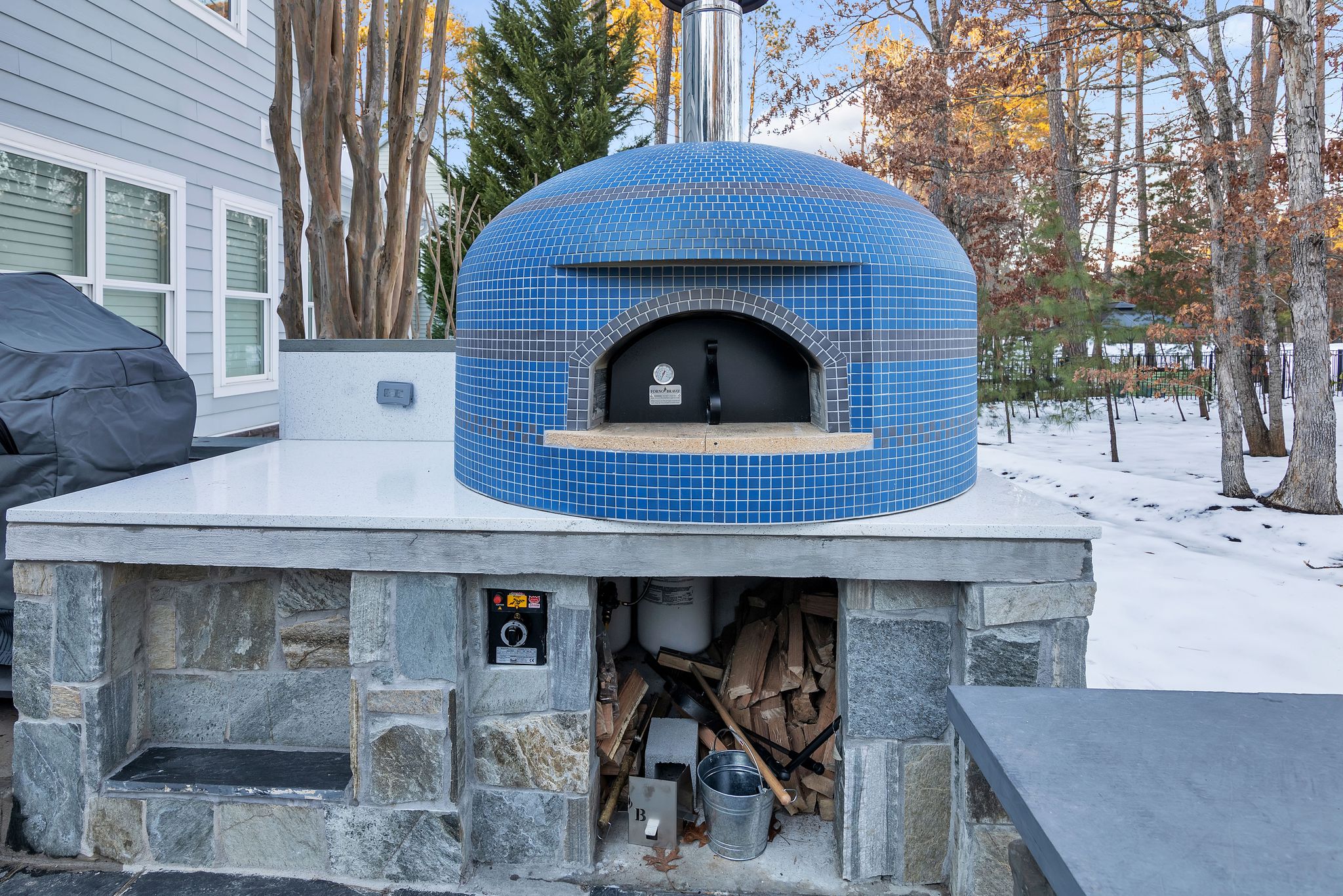 Blue Vesuvio With Blue Matte Finish - Forno Bravo. Authentic Wood Fired ...